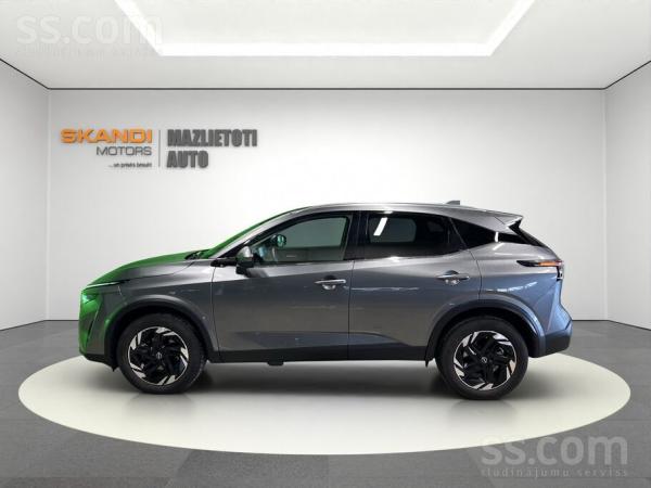 Nissan Qashqai 2025 in Riga on AUTOMOTO.COM.LV Grey Nissan Qashqai 2025 in Riga, with an engine capacity of 1.30 L and mileage of 32 thousand km for 26790 €, photo 4 on AUTOMOTO.COM.LV