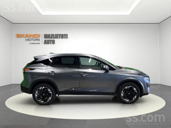 Nissan Qashqai 2025 in Riga on AUTOMOTO.COM.LV Grey Nissan Qashqai 2025 in Riga, with an engine capacity of 1.30 L and mileage of 32 thousand km for 26790 €, photo 8 on AUTOMOTO.COM.LV