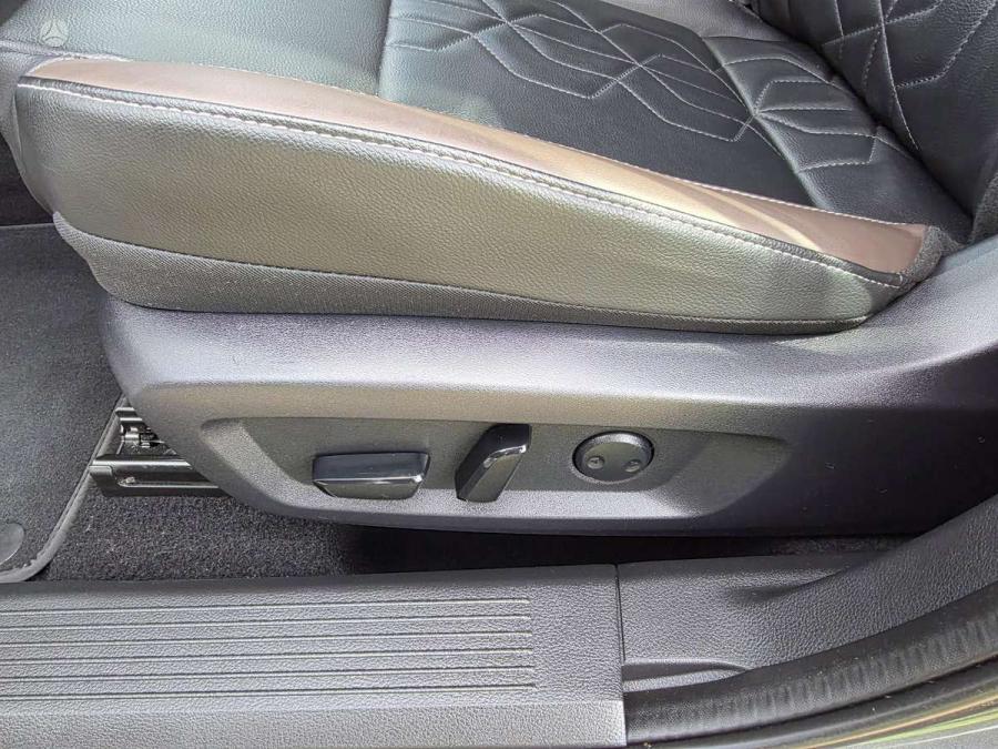 Grey Nissan Qashqai 2025 in Vilnius, with an engine capacity of 1.33 L and mileage of 18 thousand km for 29090 €, photo 18 on AUTOMOTO.COM.LV