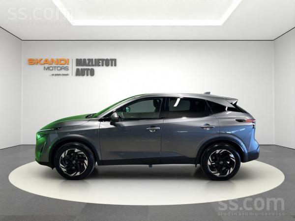 Pelēks Nissan Qashqai 2025 Rīga, ar dzinēja tilpumu 1.30 L un nobraukumu 31 tūkst. km par 27990 €, foto 4 vietnē AUTOMOTO.COM.LV