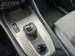 Pelēks Nissan Qashqai 2025 Rīga, ar dzinēja tilpumu 1.30 L un nobraukumu 48 tūkst. km par 27990 €, foto 18 vietnē AUTOMOTO.COM.LV