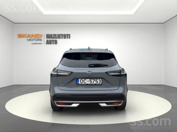 Pelēks Nissan Qashqai 2025 Rīga, ar dzinēja tilpumu 1.30 L un nobraukumu 48 tūkst. km par 27990 €, foto 6 vietnē AUTOMOTO.COM.LV