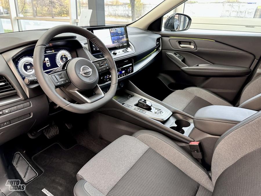 Pelēks Nissan Qashqai 2026 Klaipėda, ar dzinēja tilpumu 1.30 L un nobraukumu 5 tūkst. km par 30660 €, foto 4 vietnē AUTOMOTO.COM.LV