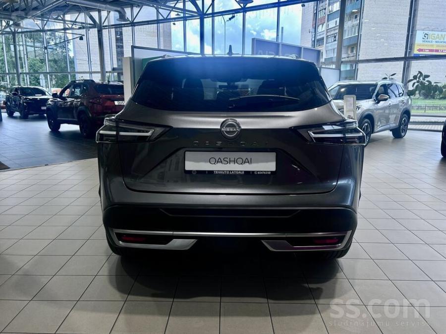 Pelēks Nissan Qashqai 2026 Daugavpils, ar dzinēja tilpumu 1.30 L un nobraukumu 20 tūkst. km par 32874 €, foto 6 vietnē AUTOMOTO.COM.LV