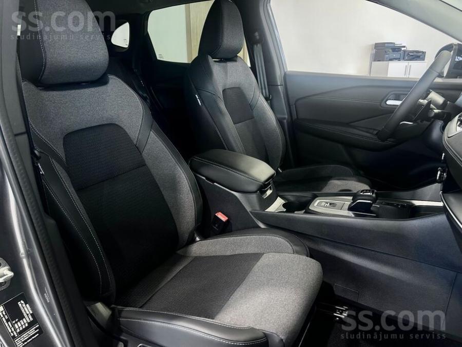 Pelēks Nissan Qashqai 2026 Daugavpils, ar dzinēja tilpumu 1.30 L un nobraukumu 20 tūkst. km par 32874 €, foto 9 vietnē AUTOMOTO.COM.LV