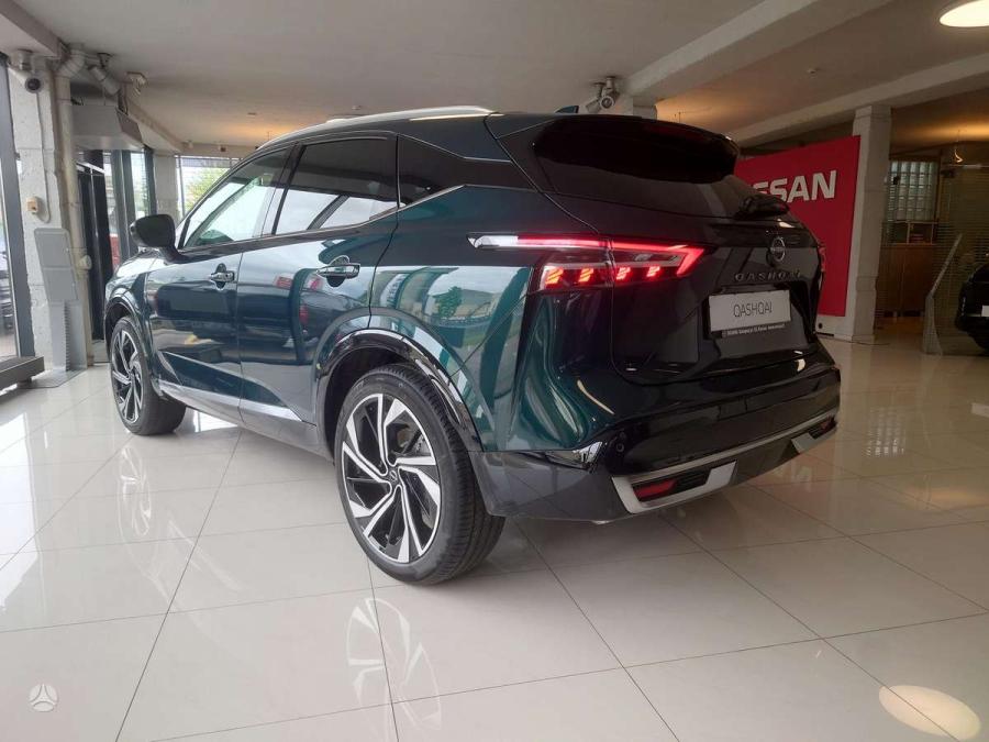 Grey Nissan Qashqai 2026 in Kaunas, with an engine capacity of 1.33 L and mileage of 0 thousand km for 37450 €, photo 3 on AUTOMOTO.COM.LV