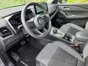 Pelēks Nissan Qashqai 2026 Rīga, ar dzinēja tilpumu 1.30 L un nobraukumu 6 tūkst. km par 28100 €, foto 10 vietnē AUTOMOTO.COM.LV