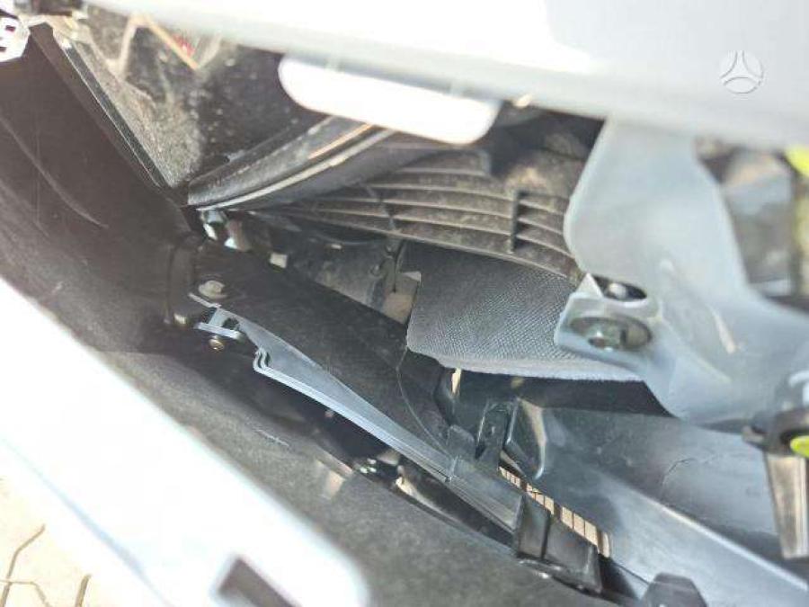 Pelēks Nissan Qashqai 2026 Kauņa, ar dzinēja tilpumu 1.33 L un nobraukumu 4 tūkst. km par 25000 €, foto 15 vietnē AUTOMOTO.COM.LV