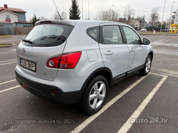 Grey Nissan Qashqai 2007 in Tallinn, with an engine capacity of 2.00 L and mileage of 219 thousand km for 5500 €, photo 3 on AUTOMOTO.COM.LV