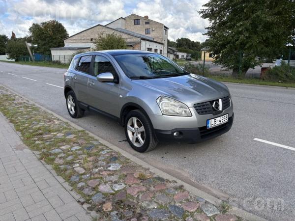 Pelēks Nissan Qashqai 2007 Liepāja, ar dzinēja tilpumu 2.00 L un nobraukumu 276 tūkst. km par 3400 €, foto 1 vietnē AUTOMOTO.COM.LV