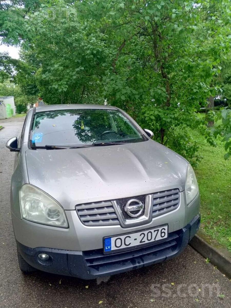 Grey Nissan Qashqai 2008 in Riga, with an engine capacity of 1.50 L and mileage of 159 thousand km for 5600 €, photo 3 on AUTOMOTO.COM.LV