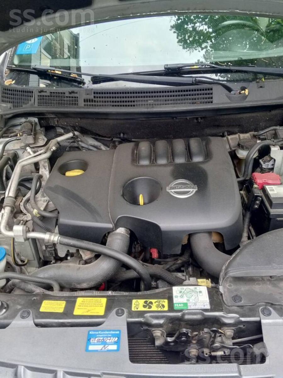 Grey Nissan Qashqai 2008 in Riga, with an engine capacity of 1.50 L and mileage of 159 thousand km for 5600 €, photo 9 on AUTOMOTO.COM.LV