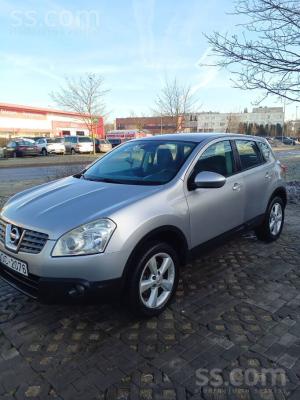 Grey Nissan Qashqai 2008 in Riga, with an engine capacity of 1.50 L and mileage of 159 thousand km for 5600 €, photo 12 on AUTOMOTO.COM.LV