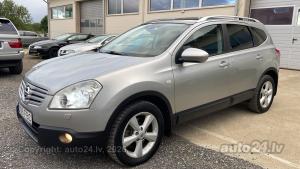 Pelēks Nissan Qashqai 2008 Tallina, ar dzinēja tilpumu 2.00 L un nobraukumu 225 tūkst. km par 4650 €, foto  vietnē AUTOMOTO.COM.LV