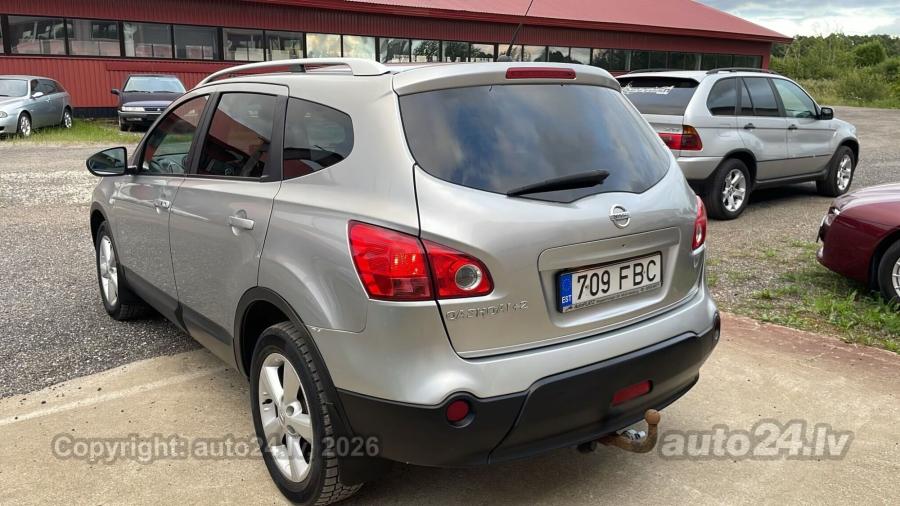 Pelēks Nissan Qashqai 2008 Tallina, ar dzinēja tilpumu 2.00 L un nobraukumu 225 tūkst. km par 4650 €, foto 4 vietnē AUTOMOTO.COM.LV