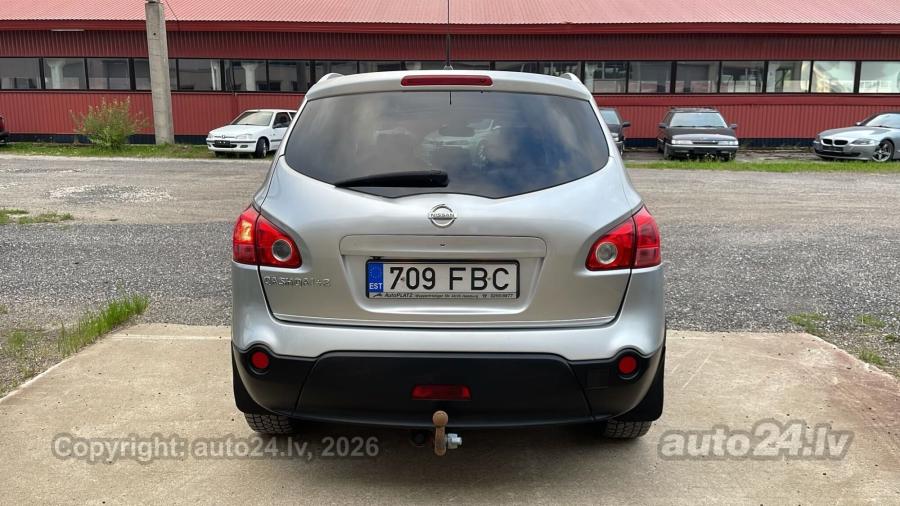 Pelēks Nissan Qashqai 2008 Tallina, ar dzinēja tilpumu 2.00 L un nobraukumu 225 tūkst. km par 4650 €, foto 9 vietnē AUTOMOTO.COM.LV