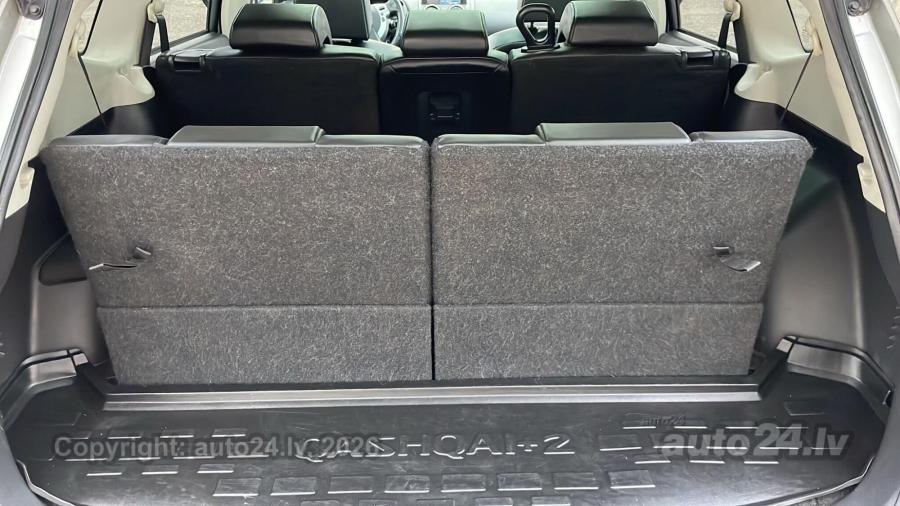 Pelēks Nissan Qashqai 2008 Tallina, ar dzinēja tilpumu 2.00 L un nobraukumu 225 tūkst. km par 4650 €, foto 27 vietnē AUTOMOTO.COM.LV