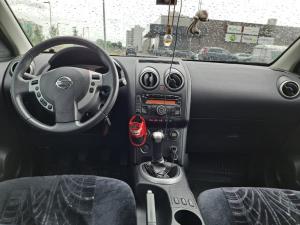 Grey Nissan Qashqai 2008 in Tallinn, with an engine capacity of 1.60 L and mileage of 115 thousand km for 5000 €, photo 7 on AUTOMOTO.COM.LV