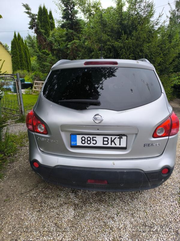 Pelēks Nissan Qashqai 2009 Tallina, ar dzinēja tilpumu 2.00 L un nobraukumu 317 tūkst. km par 3500 €, foto 4 vietnē AUTOMOTO.COM.LV