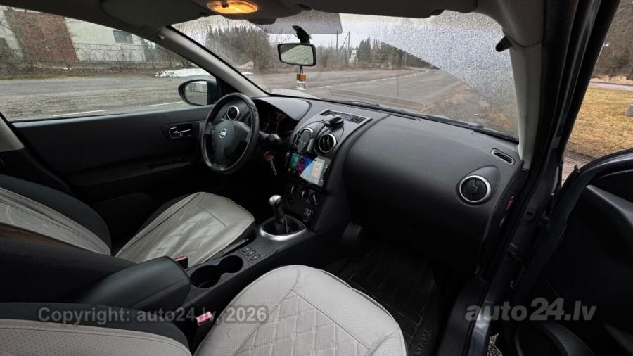 Pelēks Nissan Qashqai 2010 Saue, ar dzinēja tilpumu 1.60 L un nobraukumu 267 tūkst. km par 3700 €, foto 12 vietnē AUTOMOTO.COM.LV