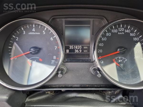Pelēks Nissan Qashqai 2010 Liepāja, ar dzinēja tilpumu 2.00 L un nobraukumu 352 tūkst. km par 3800 €, foto 10 vietnē AUTOMOTO.COM.LV