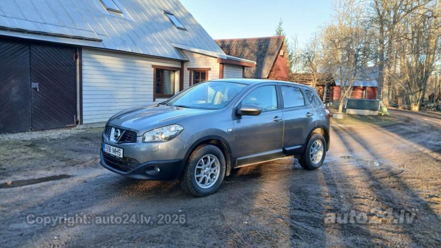 Pelēks Nissan Qashqai 2012 Tallina, ar dzinēja tilpumu 1.60 L un nobraukumu 170 tūkst. km par 4200 €, foto 3 vietnē AUTOMOTO.COM.LV