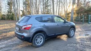 Pelēks Nissan Qashqai 2012 Tallina, ar dzinēja tilpumu 1.60 L un nobraukumu 170 tūkst. km par 4200 €, foto 5 vietnē AUTOMOTO.COM.LV