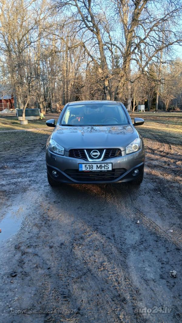 Pelēks Nissan Qashqai 2012 Tallina, ar dzinēja tilpumu 1.60 L un nobraukumu 170 tūkst. km par 4200 €, foto 6 vietnē AUTOMOTO.COM.LV