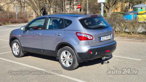 Grey Nissan Qashqai 2012 in Tallinn, with an engine capacity of 1.60 L and mileage of 144 thousand km for 5500 €, photo 2 on AUTOMOTO.COM.LV