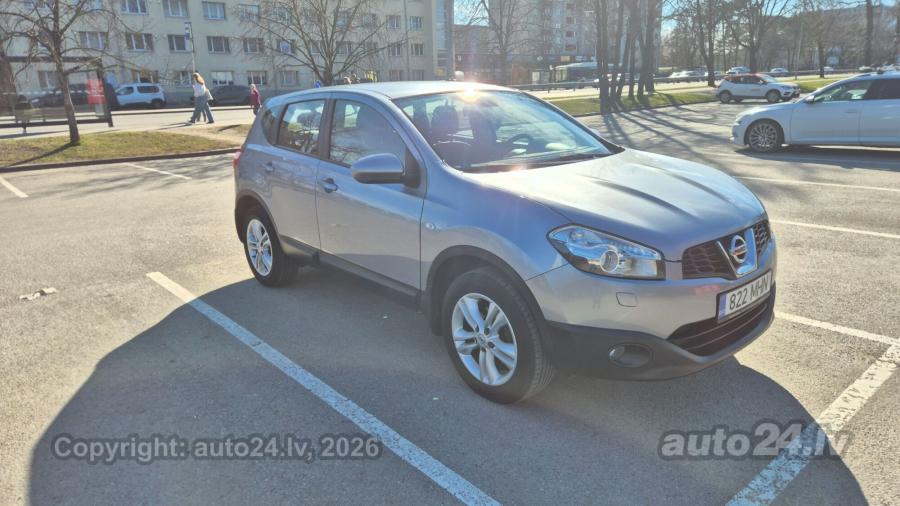 Pelēks Nissan Qashqai 2012 Tallina, ar dzinēja tilpumu 1.60 L un nobraukumu 144 tūkst. km par 5500 €, foto 5 vietnē AUTOMOTO.COM.LV