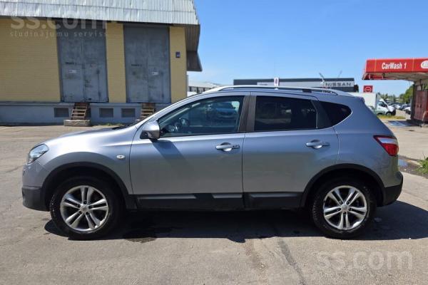 Pelēks Nissan Qashqai 2012 Rīga, ar dzinēja tilpumu 1.50 L un nobraukumu 240 tūkst. km par 3500 €, foto 6 vietnē AUTOMOTO.COM.LV