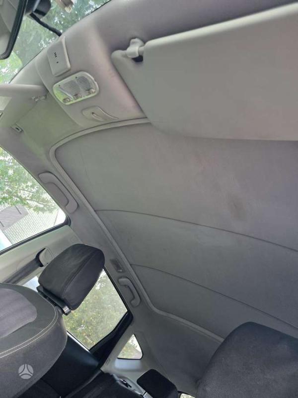 Pelēks Nissan Qashqai 2012 Tauragė, ar dzinēja tilpumu 1.50 L un nobraukumu 240 tūkst. km par 3499 €, foto 7 vietnē AUTOMOTO.COM.LV