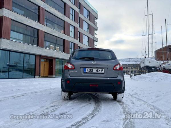 Pelēks Nissan Qashqai 2013 Tallina, ar dzinēja tilpumu 1.60 L un nobraukumu 190 tūkst. km par 4500 €, foto 6 vietnē AUTOMOTO.COM.LV