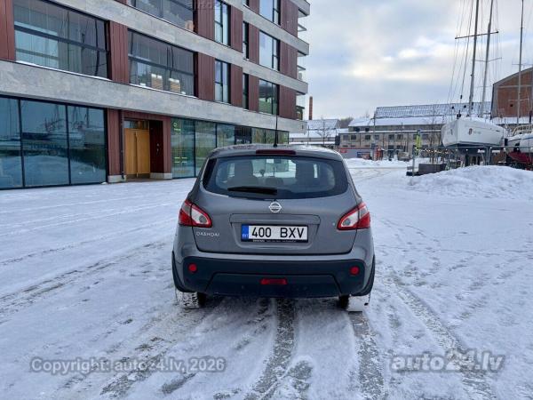 Pelēks Nissan Qashqai 2013 Tallina, ar dzinēja tilpumu 1.60 L un nobraukumu 190 tūkst. km par 4500 €, foto 7 vietnē AUTOMOTO.COM.LV