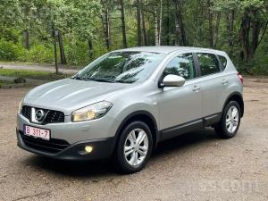 Grey Nissan Qashqai 2013 in Riga, with an engine capacity of 1.60 L and mileage of 0 thousand km for 6899 €, photo  on AUTOMOTO.COM.LV