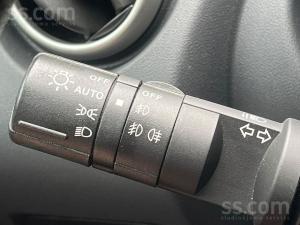 Grey Nissan Qashqai 2013 in Riga, with an engine capacity of 1.60 L and mileage of 0 thousand km for 6899 €, photo 16 on AUTOMOTO.COM.LV