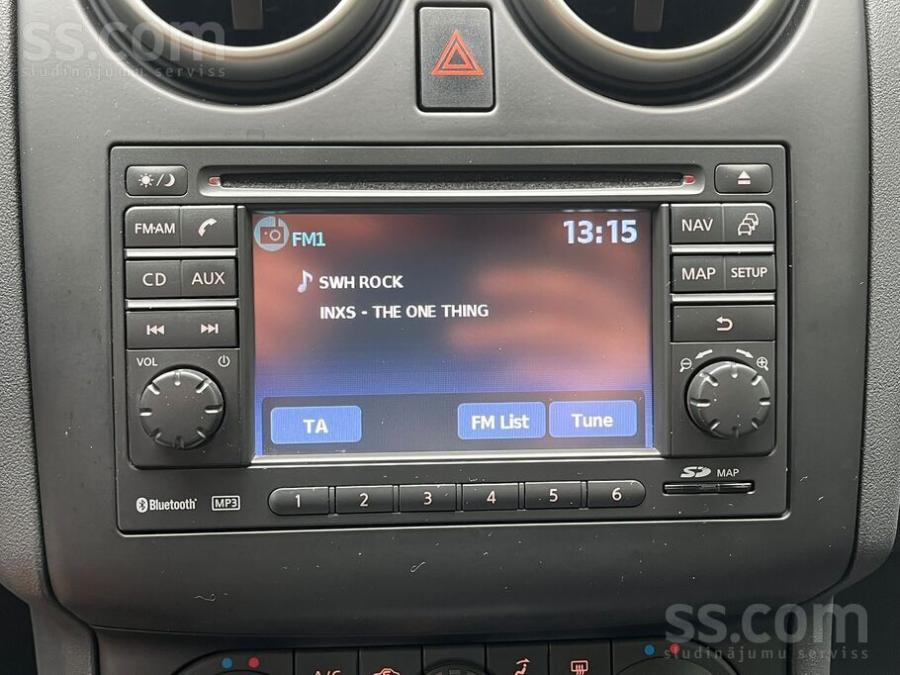 Grey Nissan Qashqai 2013 in Riga, with an engine capacity of 1.60 L and mileage of 0 thousand km for 6899 €, photo 19 on AUTOMOTO.COM.LV