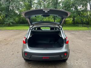 Grey Nissan Qashqai 2013 in Riga, with an engine capacity of 1.60 L and mileage of 0 thousand km for 6899 €, photo 25 on AUTOMOTO.COM.LV
