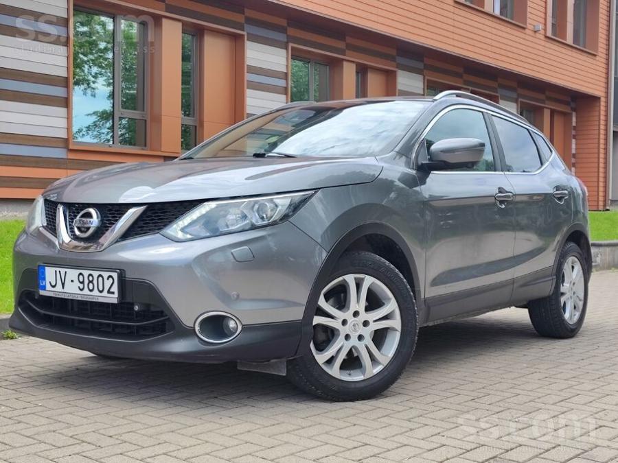 Grey Nissan Qashqai 2015 in Riga, with an engine capacity of 1.50 L and mileage of 173 thousand km for 8290 €, photo 1 on AUTOMOTO.COM.LV