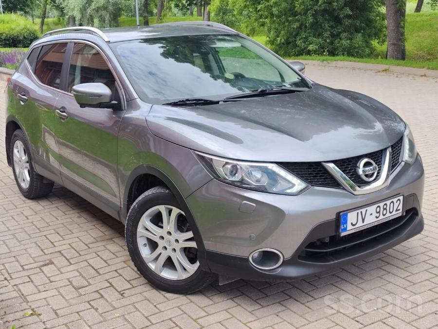 Grey Nissan Qashqai 2015 in Riga, with an engine capacity of 1.50 L and mileage of 173 thousand km for 8290 €, photo 2 on AUTOMOTO.COM.LV