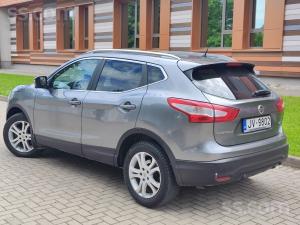 Grey Nissan Qashqai 2015 in Riga, with an engine capacity of 1.50 L and mileage of 173 thousand km for 8290 €, photo 7 on AUTOMOTO.COM.LV