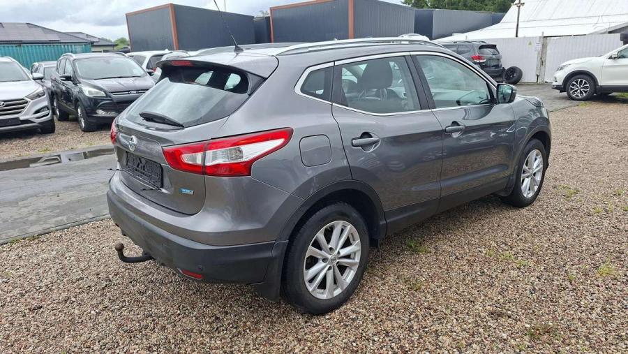 Grey Nissan Qashqai 2015 in Kaunas, with an engine capacity of 1.50 L and mileage of 150 thousand km for 8150 €, photo 7 on AUTOMOTO.COM.LV
