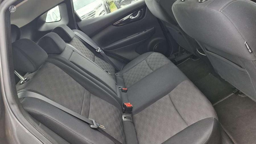 Grey Nissan Qashqai 2015 in Kaunas, with an engine capacity of 1.50 L and mileage of 150 thousand km for 8150 €, photo 22 on AUTOMOTO.COM.LV