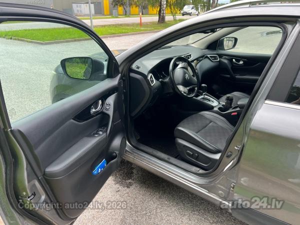 Pelēks Nissan Qashqai 2015 Pelva, ar dzinēja tilpumu 1.20 L un nobraukumu 171 tūkst. km par 6100 €, foto 5 vietnē AUTOMOTO.COM.LV