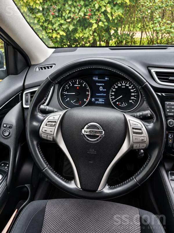 Grey Nissan Qashqai 2015 in Riga, with an engine capacity of 1.60 L and mileage of 275 thousand km for 9500 €, photo 8 on AUTOMOTO.COM.LV