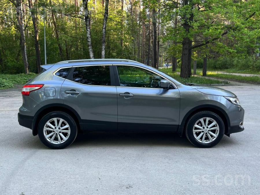 Grey Nissan Qashqai 2016 in Riga, with an engine capacity of 1.20 L and mileage of 0 thousand km for 7399 €, photo 6 on AUTOMOTO.COM.LV