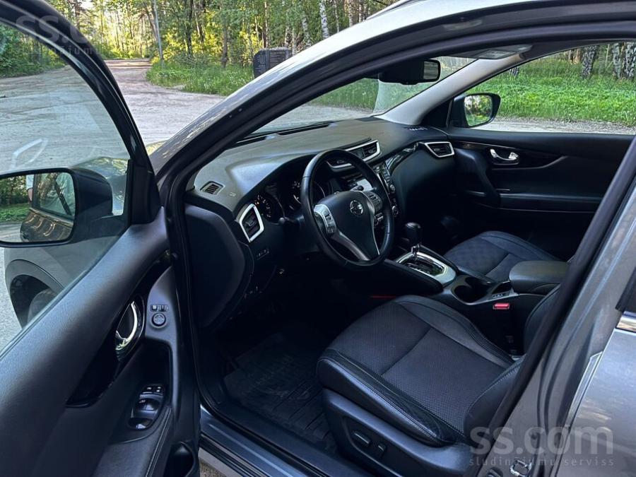 Grey Nissan Qashqai 2016 in Riga, with an engine capacity of 1.20 L and mileage of 0 thousand km for 7399 €, photo 9 on AUTOMOTO.COM.LV