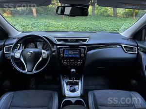 Grey Nissan Qashqai 2016 in Riga, with an engine capacity of 1.20 L and mileage of 0 thousand km for 7399 €, photo 11 on AUTOMOTO.COM.LV