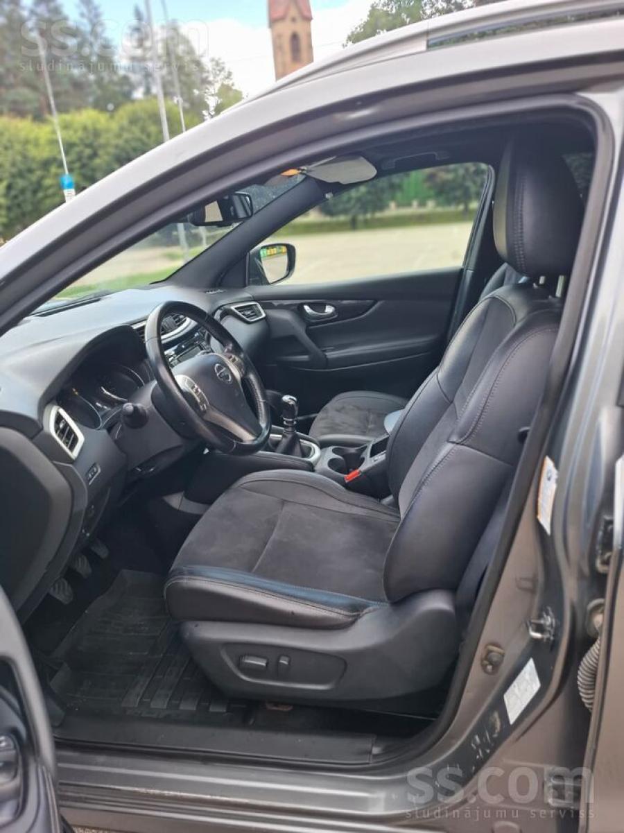 Pelēks Nissan Qashqai 2017 Ogre, ar dzinēja tilpumu 1.20 L un nobraukumu 147 tūkst. km par 9300 €, foto 7 vietnē AUTOMOTO.COM.LV