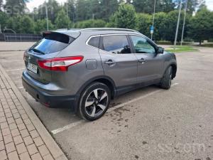 Pelēks Nissan Qashqai 2017 Ogre, ar dzinēja tilpumu 1.20 L un nobraukumu 147 tūkst. km par 9300 €, foto 3 vietnē AUTOMOTO.COM.LV